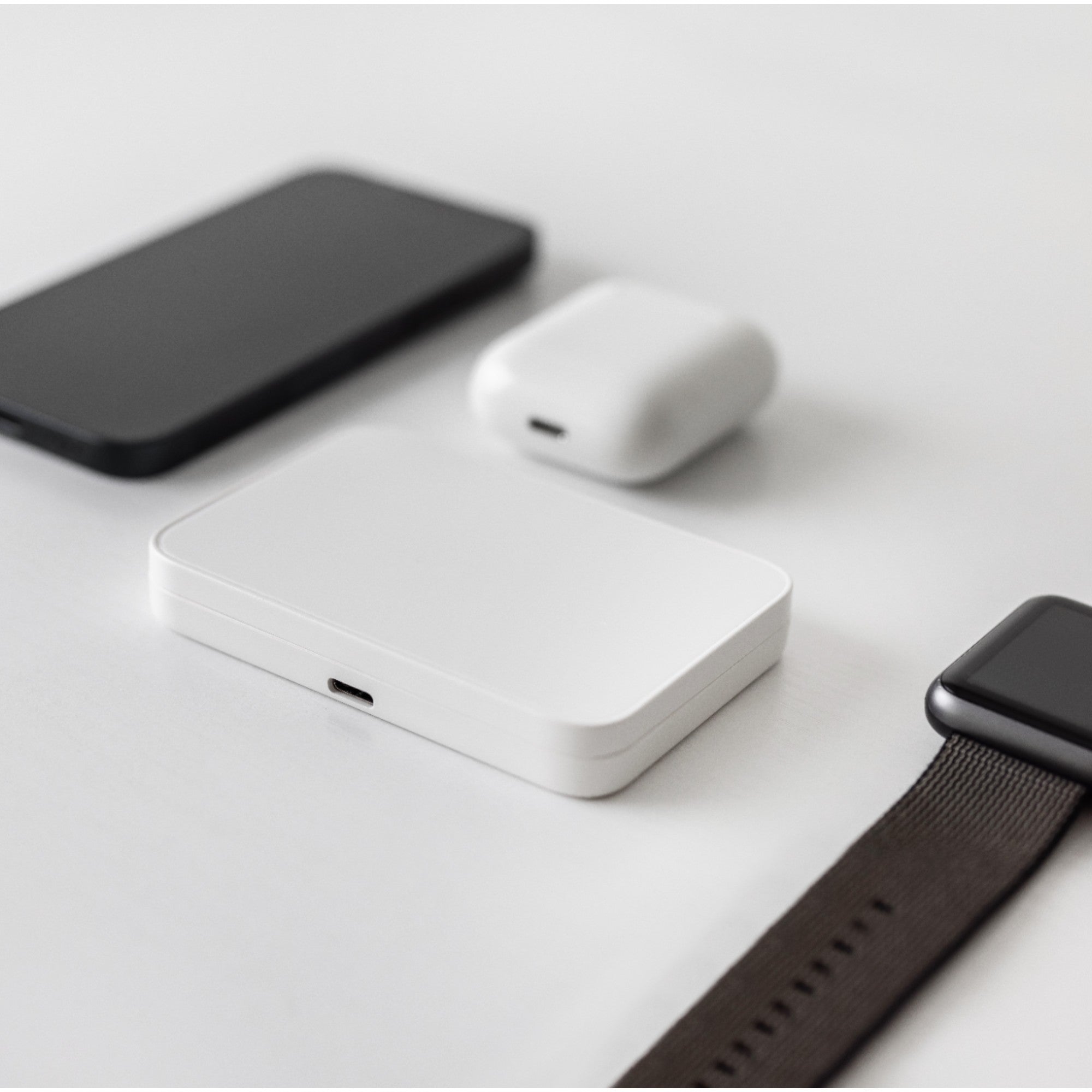Family Pack - Apollo 3-in-1 Apple Chargers | Power iPhone, AirPods ...