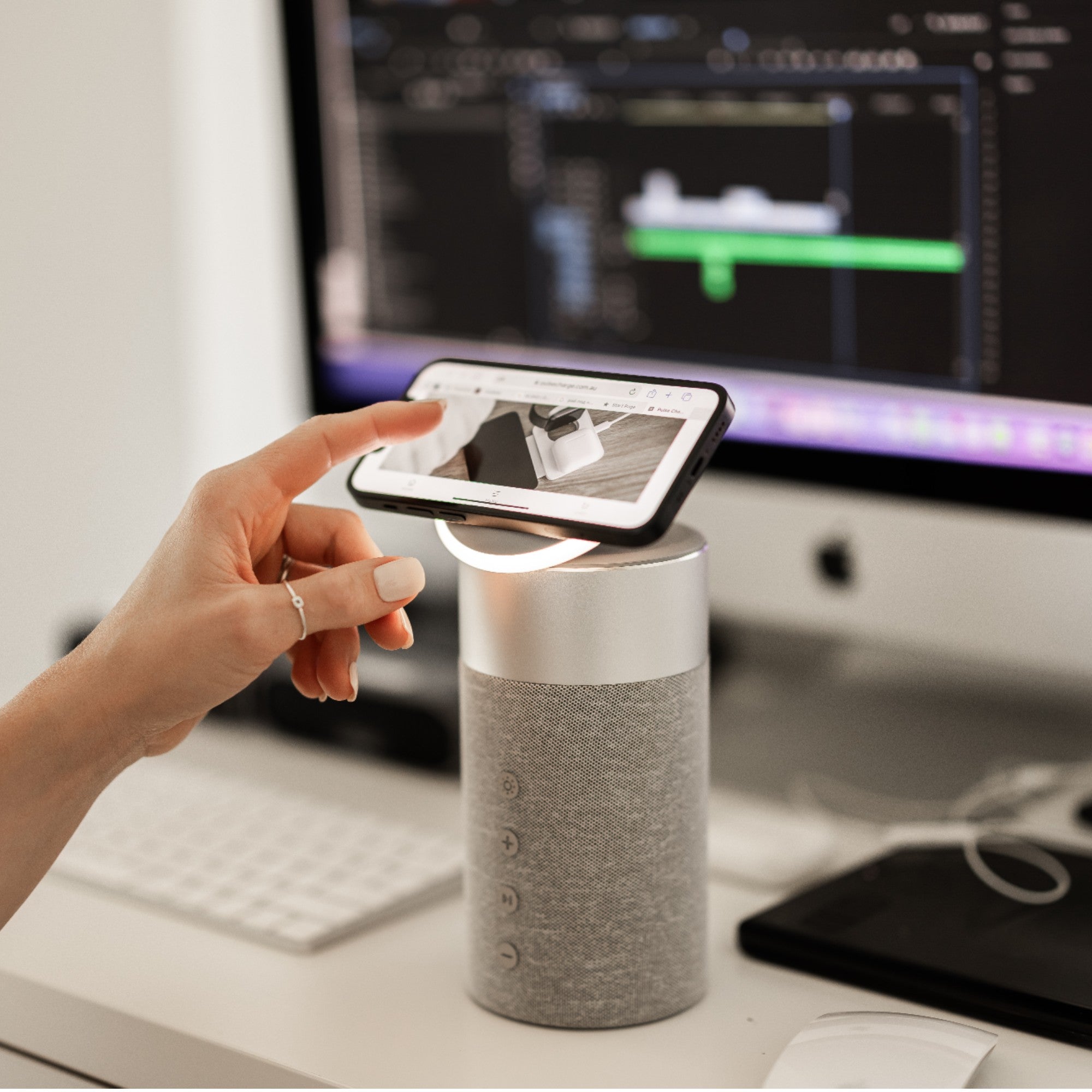 Halo Power Bank Speaker | Pulse Charge